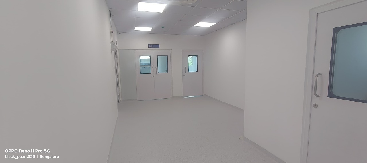 Advanced Cleanroom Solutions - Leading Cleanroom Experts